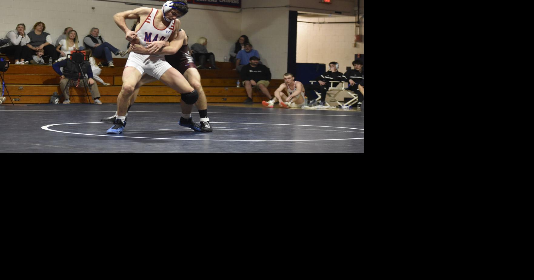 Mount Anthony wrestling dominates tri meet | Sports | benningtonbanner.com