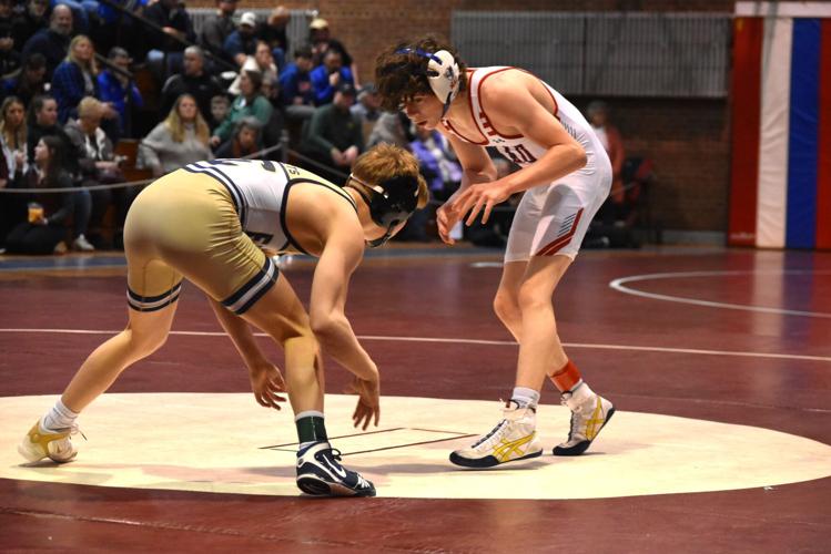 Dynasty lives on: MAU wrestling fends off Middlebury for 36th ...