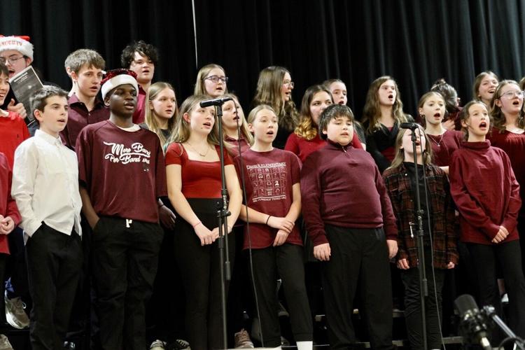 Photos | AMHS puts on a winter show | Entertainment | benningtonbanner.com