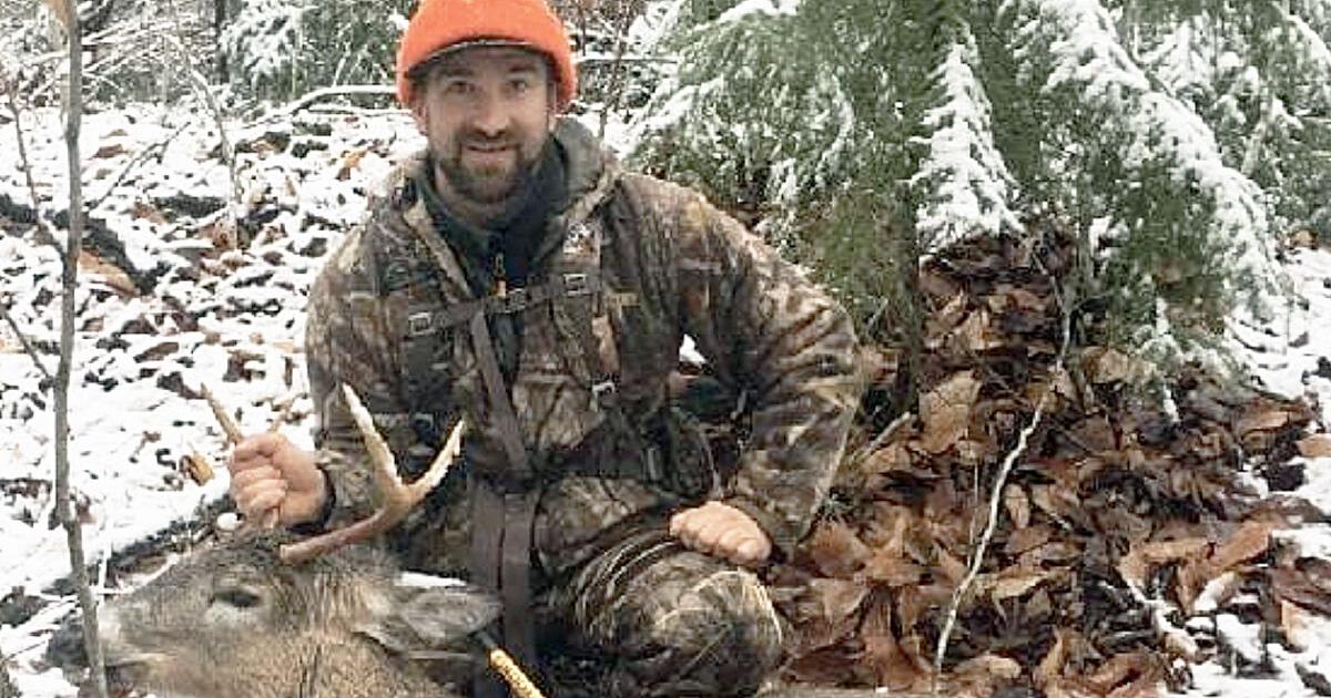 Manchester hunter leaves second shot bear in woods, takes plea | Local ...