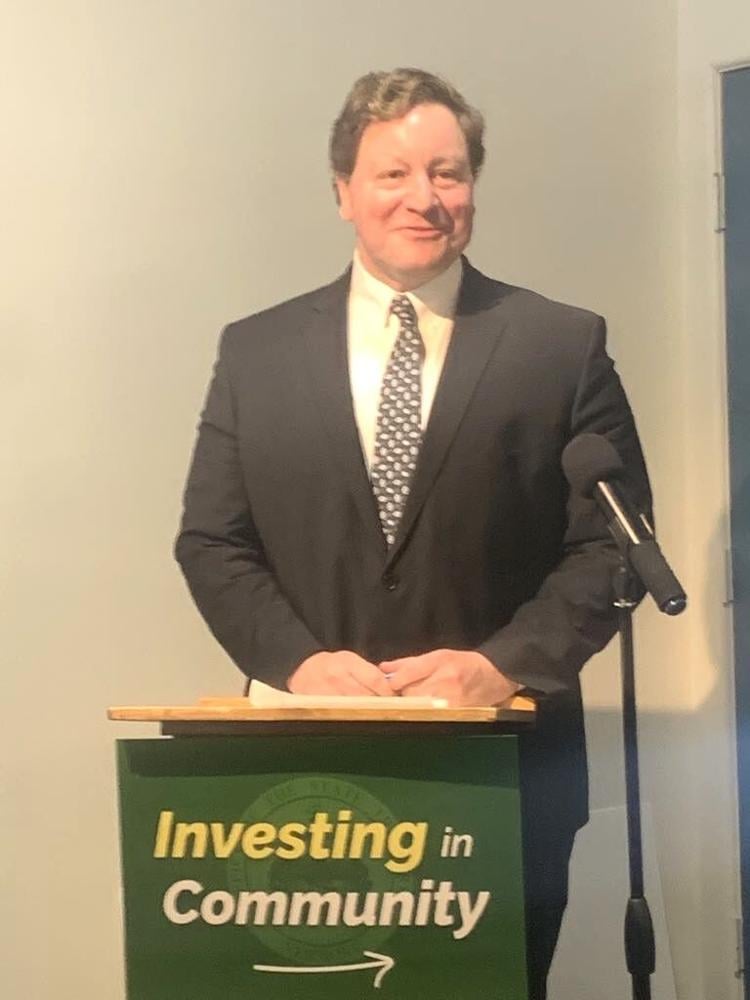 Treasurer Pieciak promotes virtual personal finance course for teachers ...