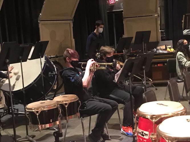 Mount Anthony Union High School bands hold first indoor concert in two ...