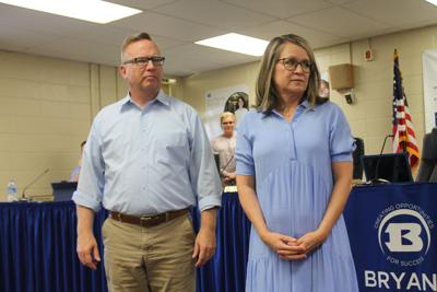 Bryant Schools see smooth first day; board approves solar plant plan ...