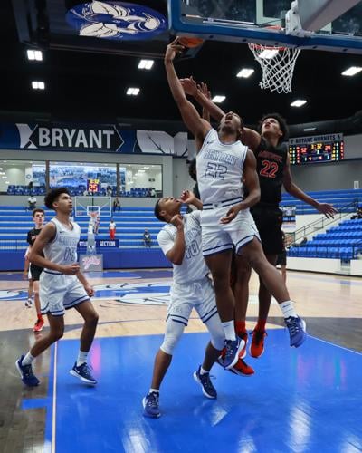 Hornets win big in Central opener | Sports | bentoncourier.com