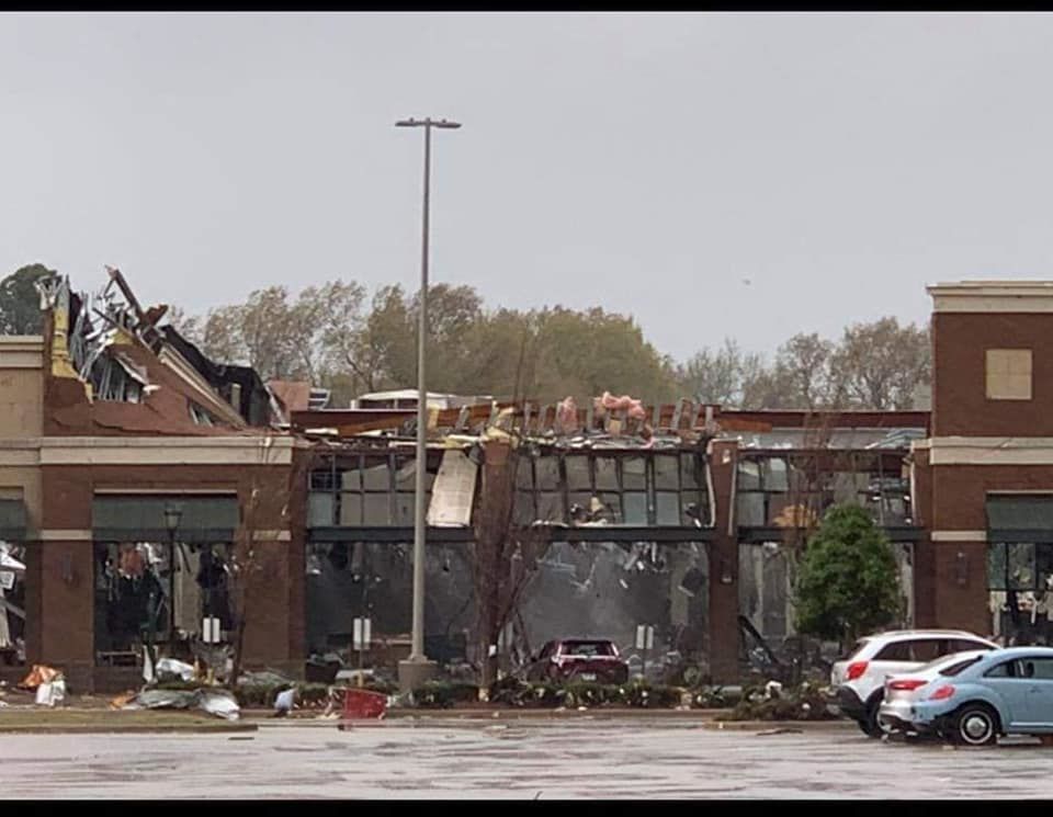 Tornado destroys parts of Jonesboro | News | bentoncourier.com