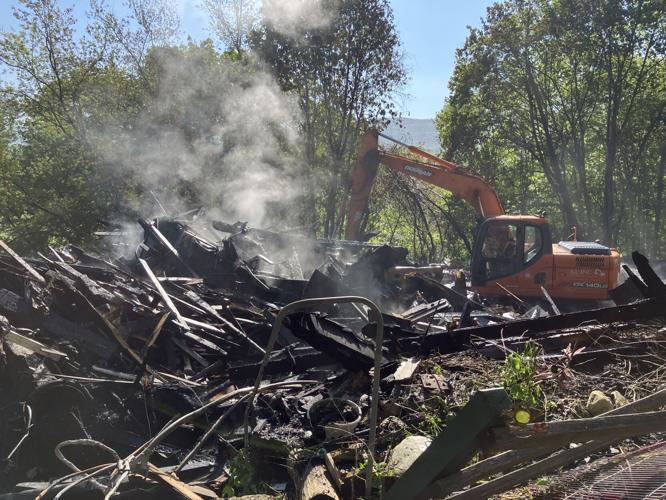 North Adams fire burns an abandoned building on Morgan Avenue to the ...