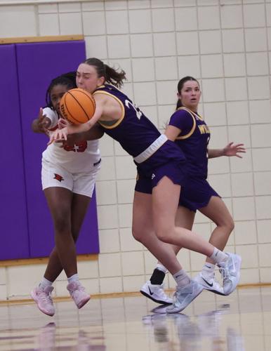 Kathleen Smith records career highs in points and rebounds, is named ...