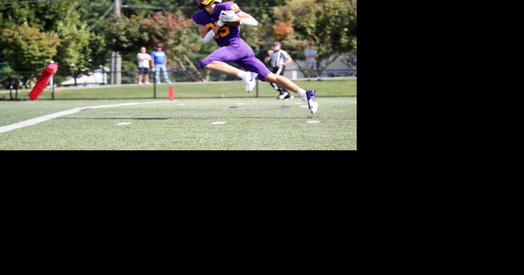 Williams College football holds off a late Colby rally to start season ...
