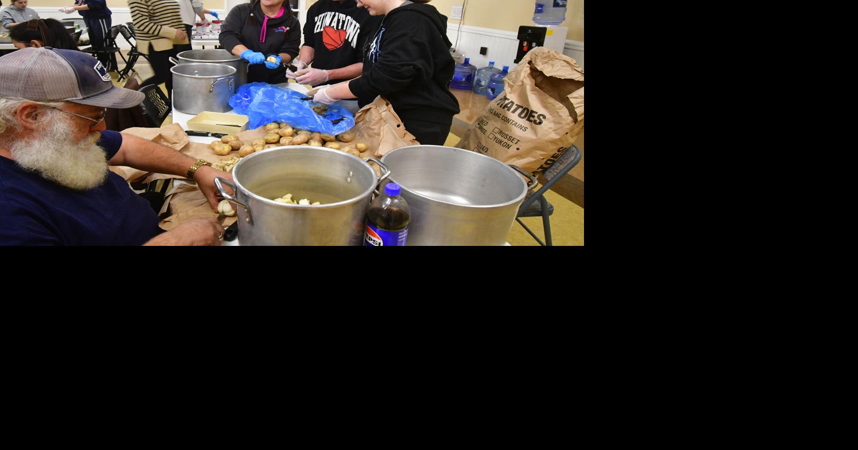 Photos: Thanksgiving Meals on Wheel prep Wednesday night | Multimedia ...