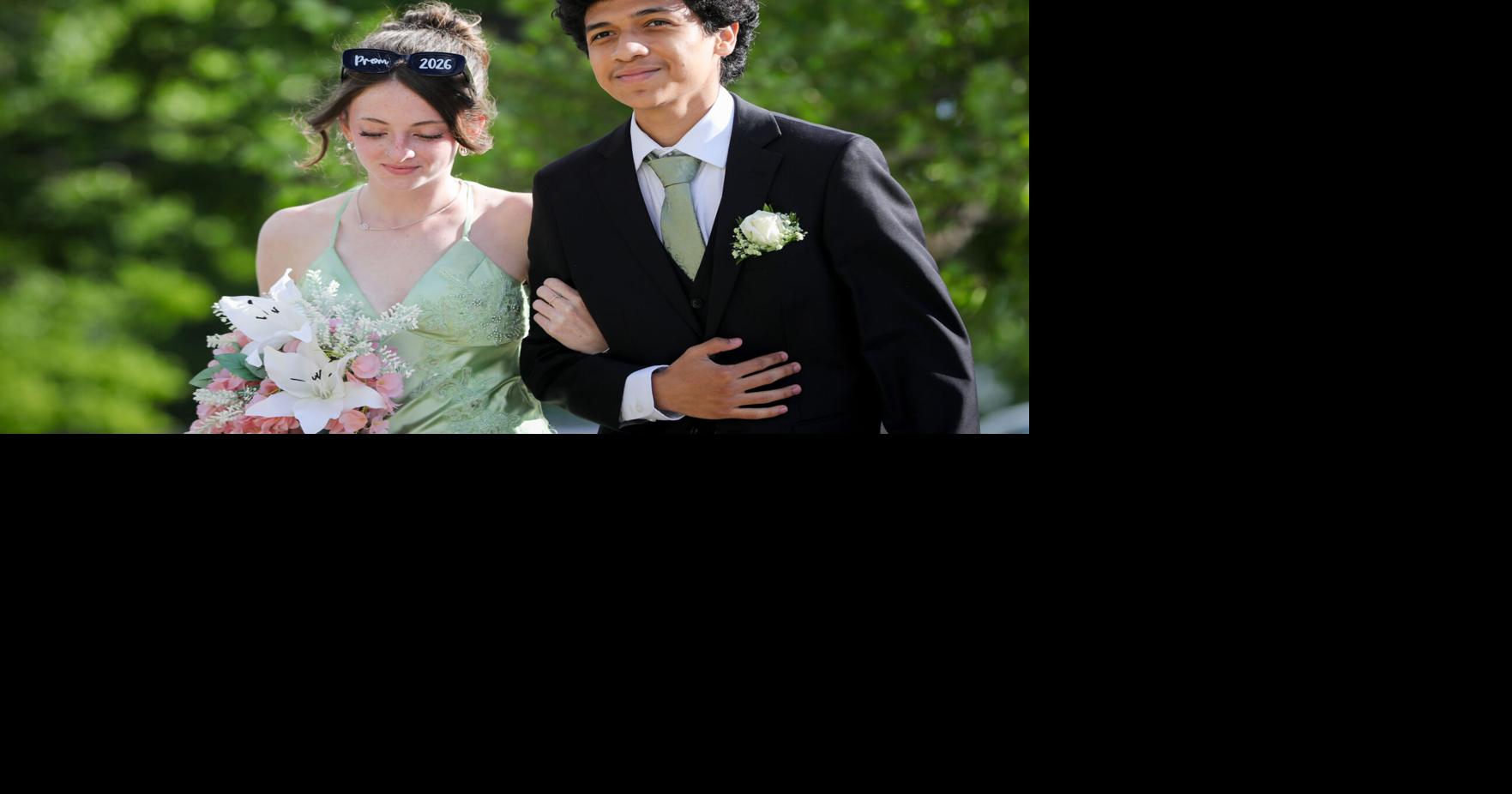 Photos: Hoosac Valley High School Prom at Berkshire Hills Country Club ...