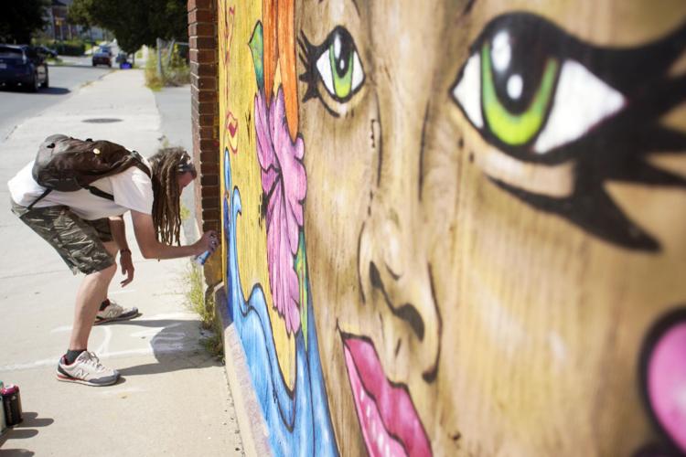 Photos: The Bee Queen | Multimedia | berkshireeagle.com