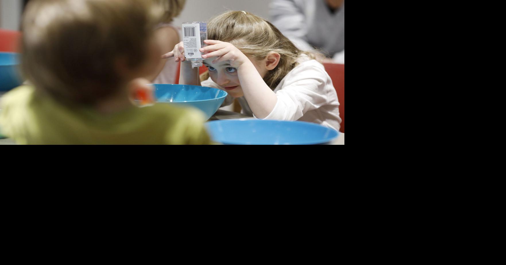 Photos: Making foam slime at the Stockbridge Library | Multimedia | The ...