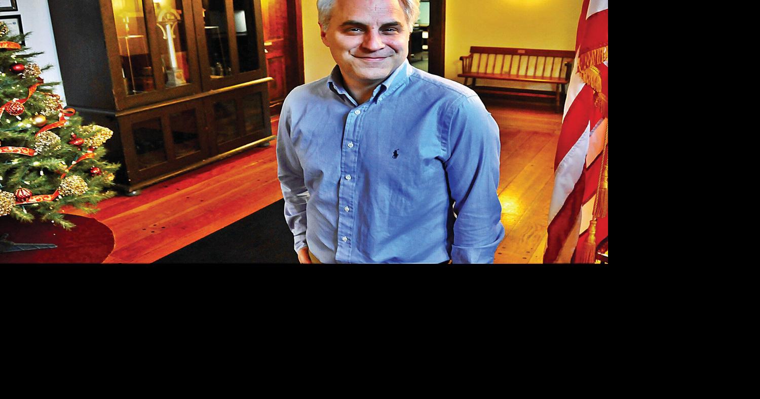 Williamstown Town Manager Jason Hoch to resign | Local News ...