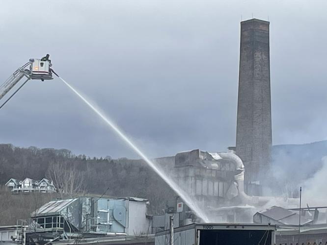 Air quality advisory issued due to a structure fire at a former factory ...