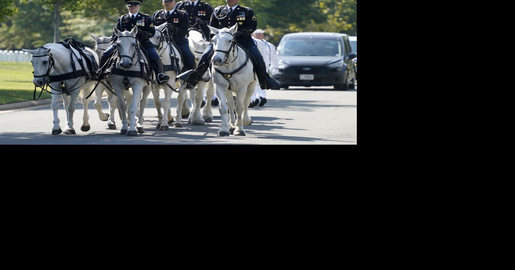 Photos: Military Funeral for Roman Sadlowski at Arlington National ...