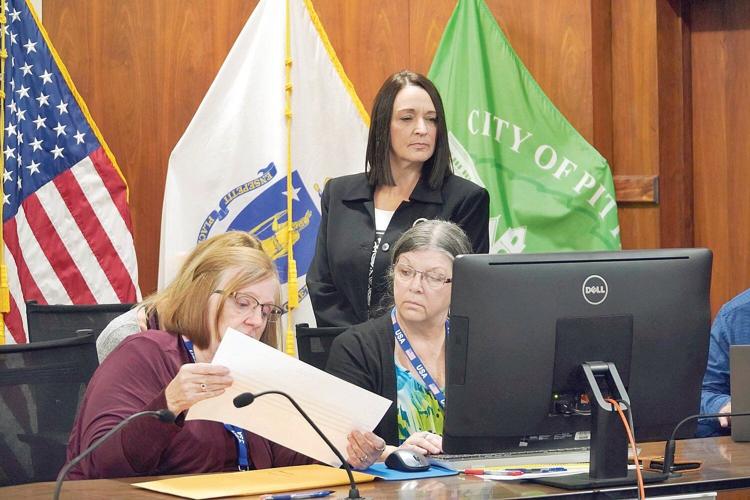 Mayor Linda Tyer again the winner after picking up two votes in recount ...