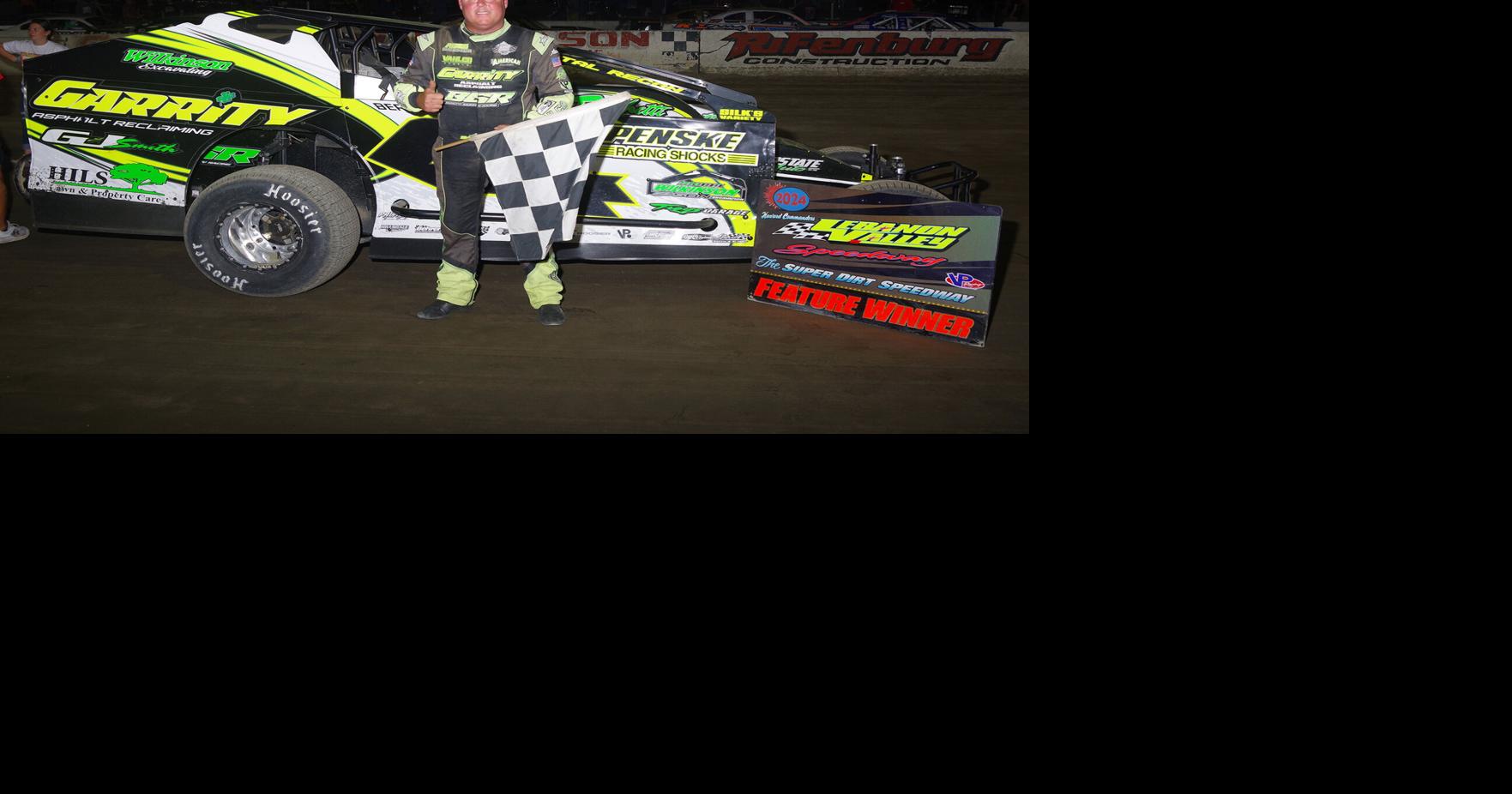 Sheffield's Andy Bachetti roaring up behind Lebanon Valley points ...