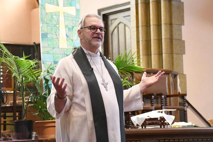 Rev. Ralph Howe, leading church pastor and Pittsfield community ...