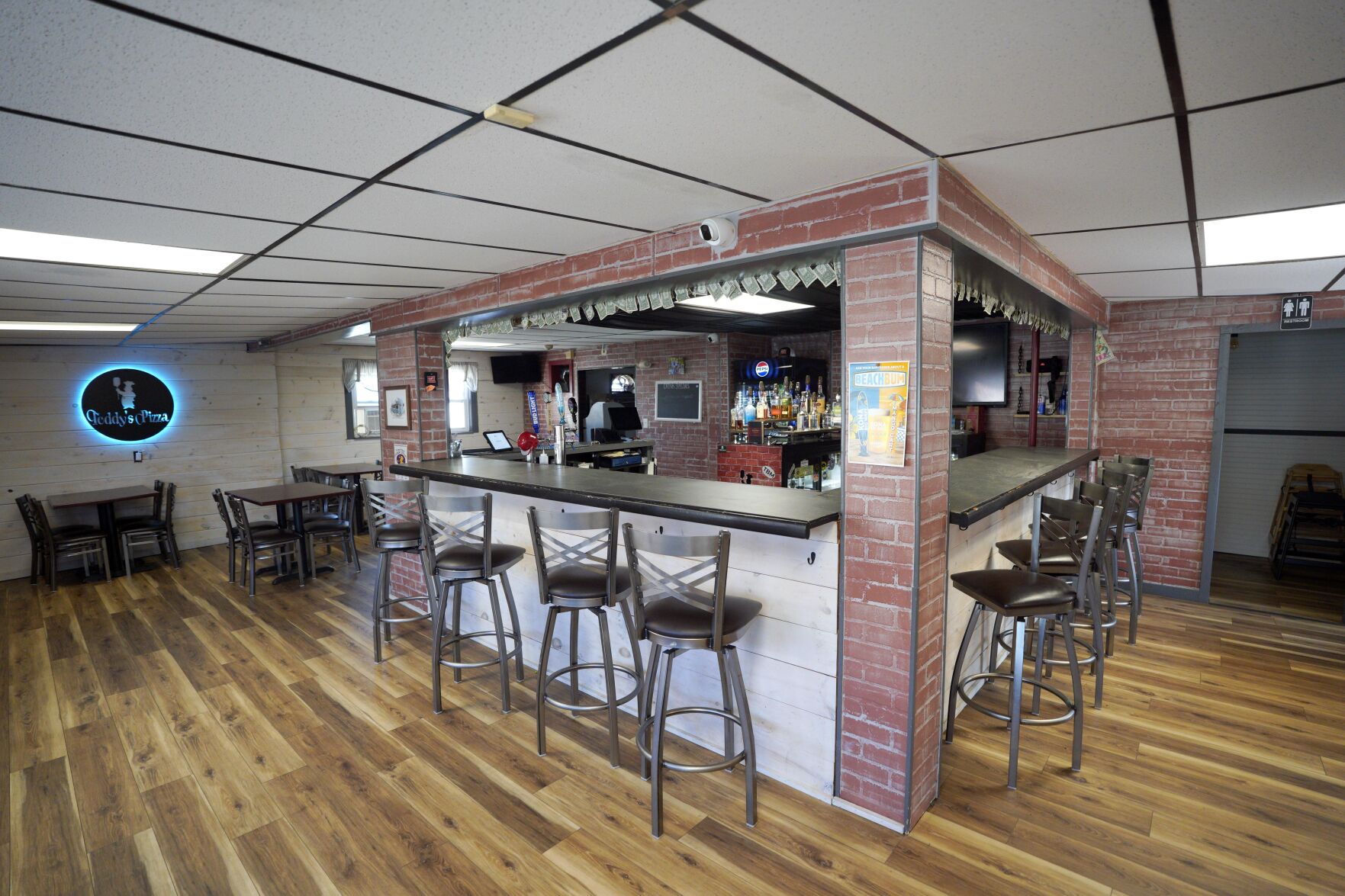 Now that he's finished remodeling Teddy's Pizza, owner Michael Manning ...