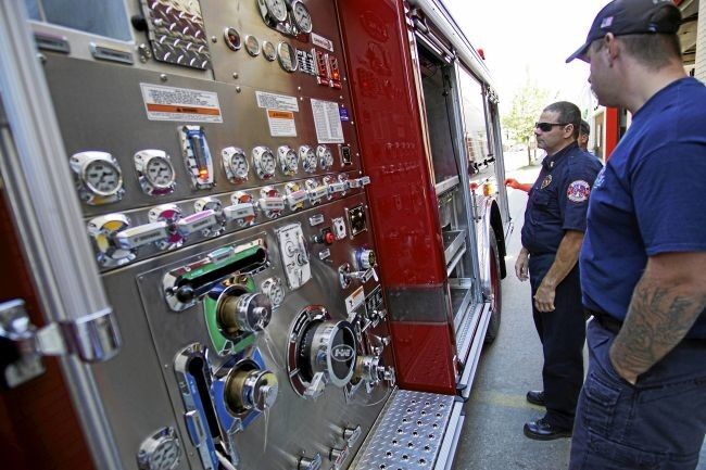 New North Adams fire engine arrives; built for steep terrain, pumping ...