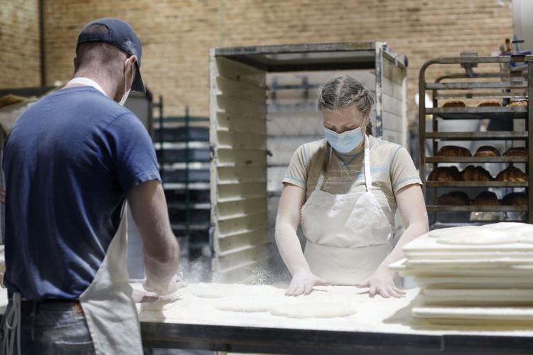 Photos: Making Pizzas at Berkshire Mountain Bakery | Multimedia ...