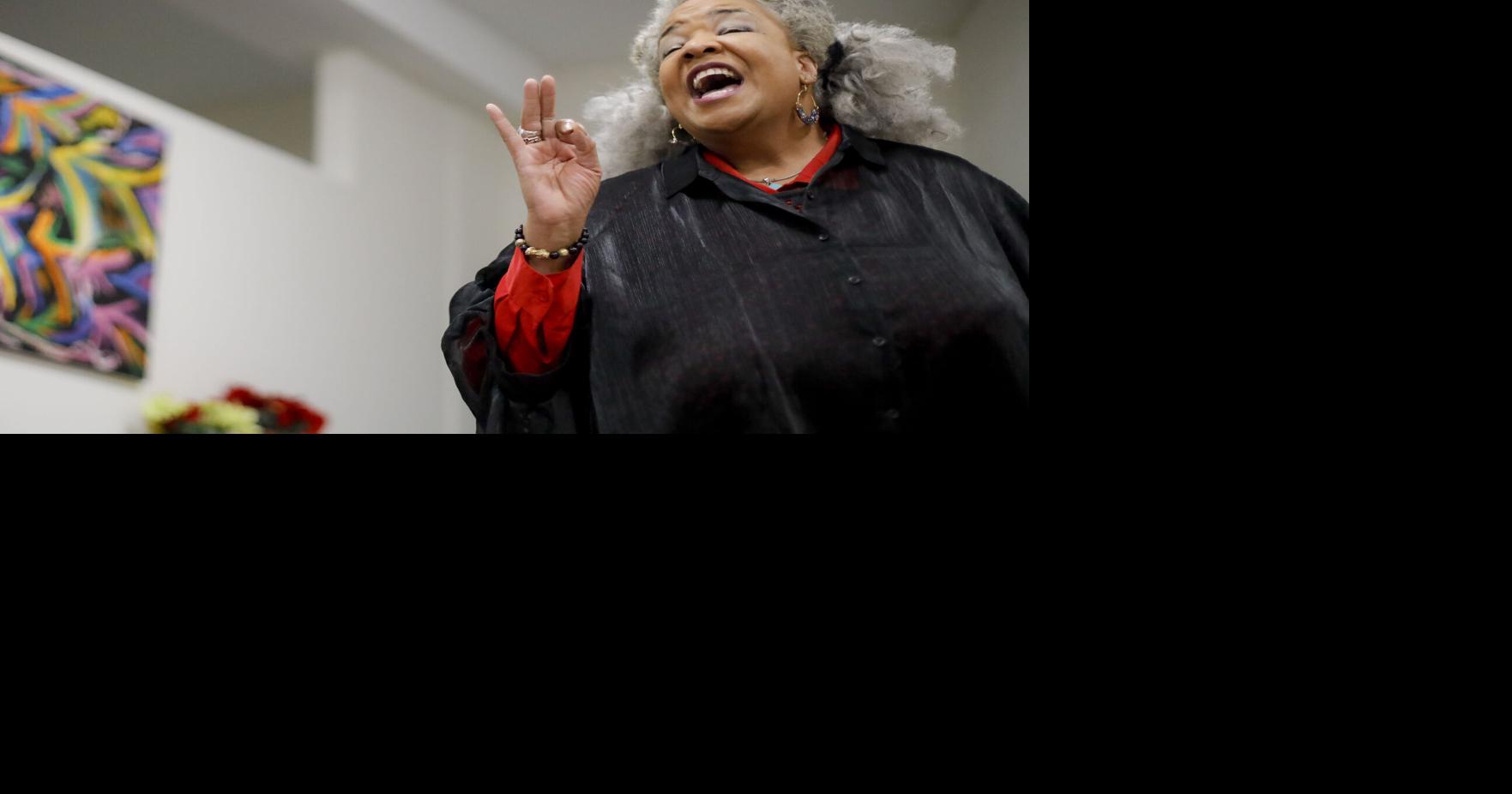 Wanda Houston singing | | The Berkshire Eagle
