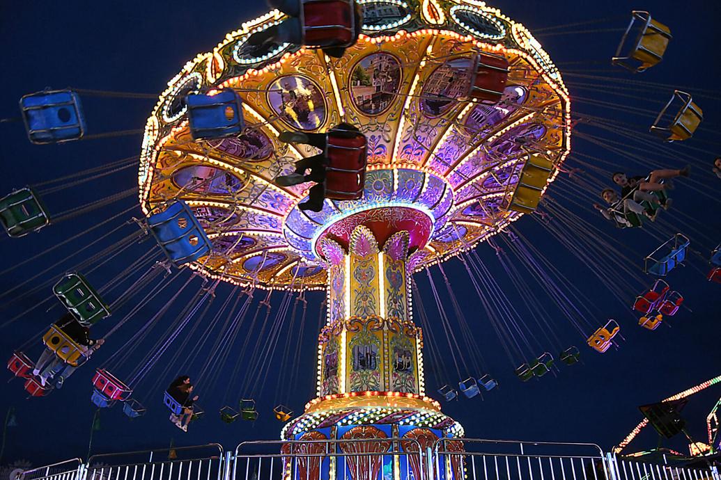 A look at the Gillette Carnival at the Berkshire Mall at night | Local ...