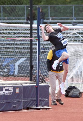 Cooper Calvert, Nora Lopez highlight Day 2 of MIAA Track and Field Meet ...