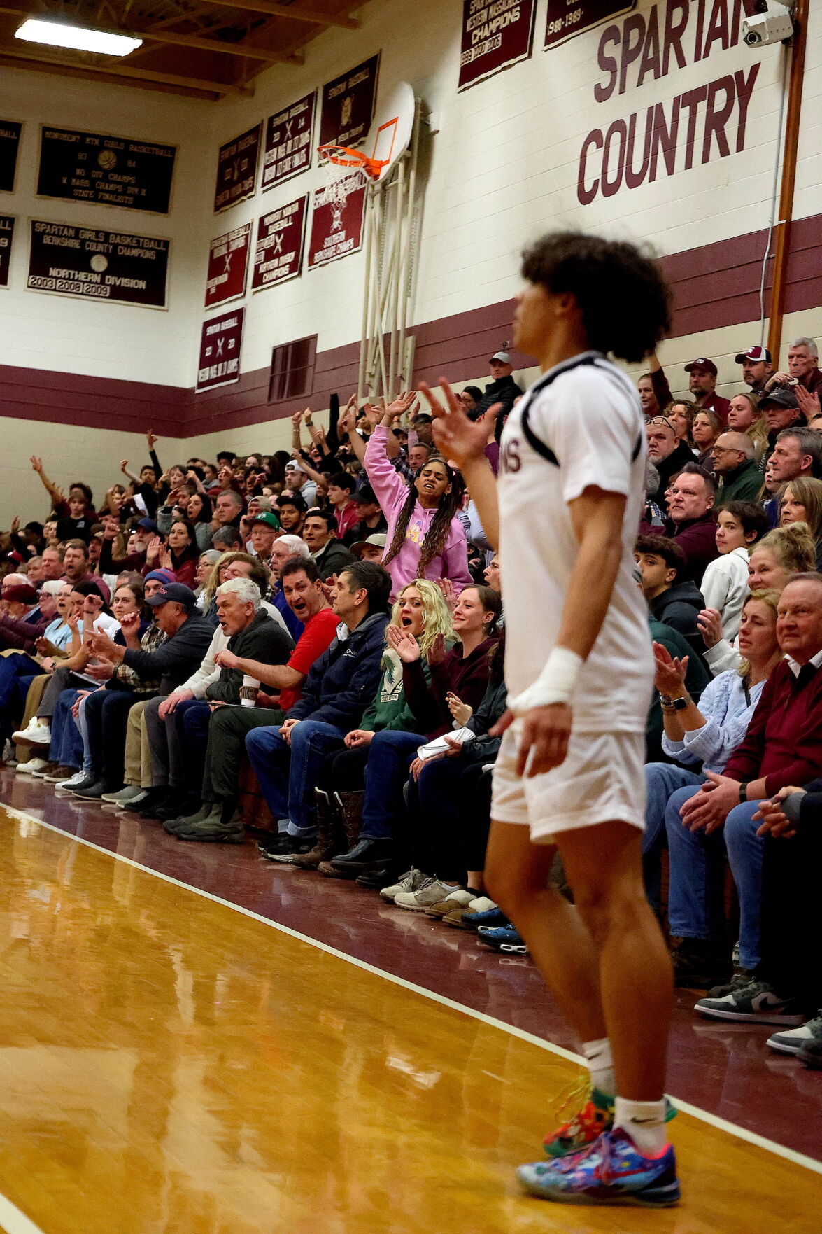 Monument Mountain boys basketball demolishes Cohasset in MIAA Division ...
