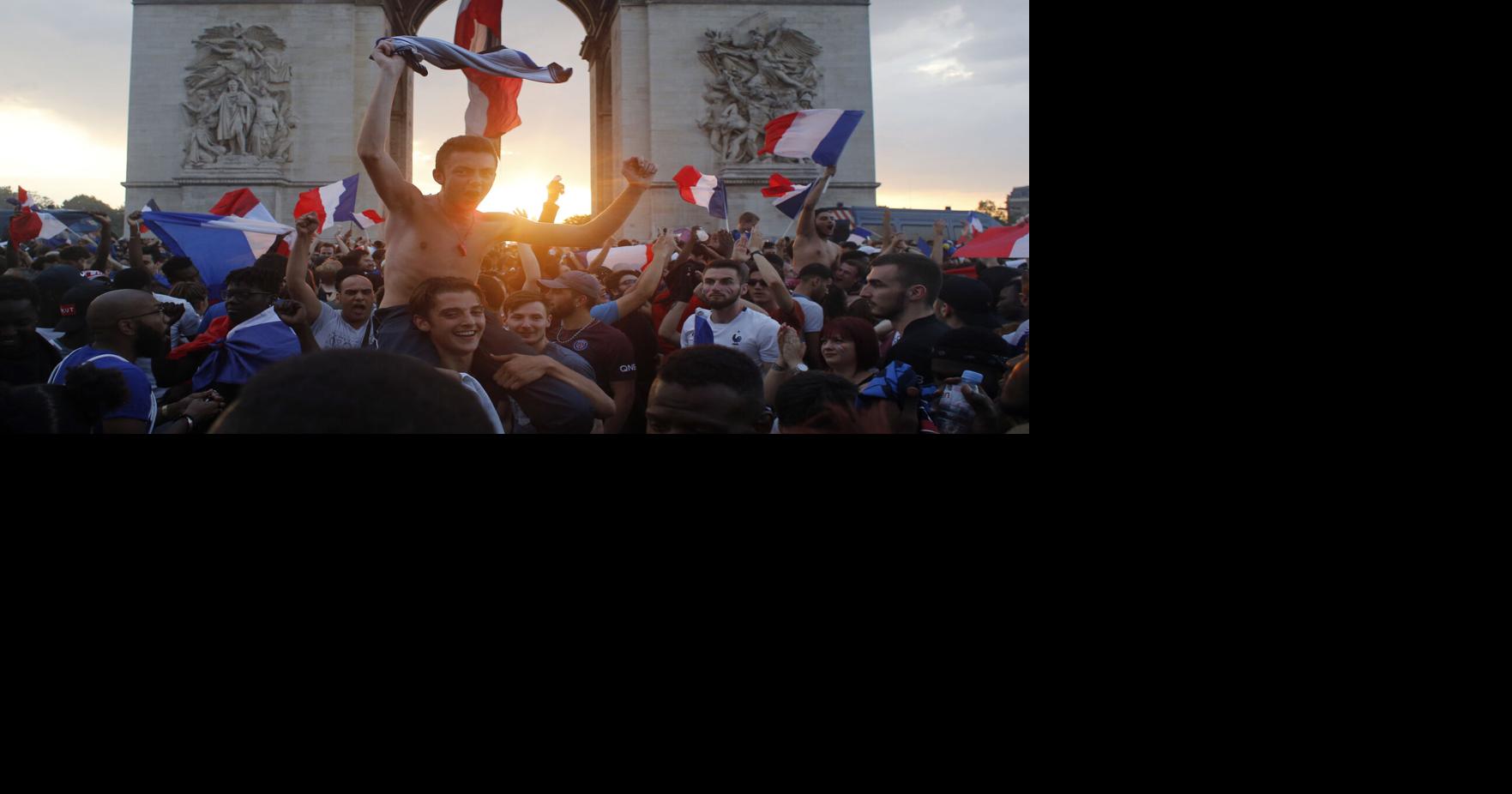 Not Real News: French flag photo shows World Cup celebration, not ...