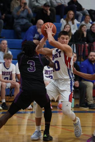 Jorge Bond erupts for 35 as Drury boys basketball tops Monument ...