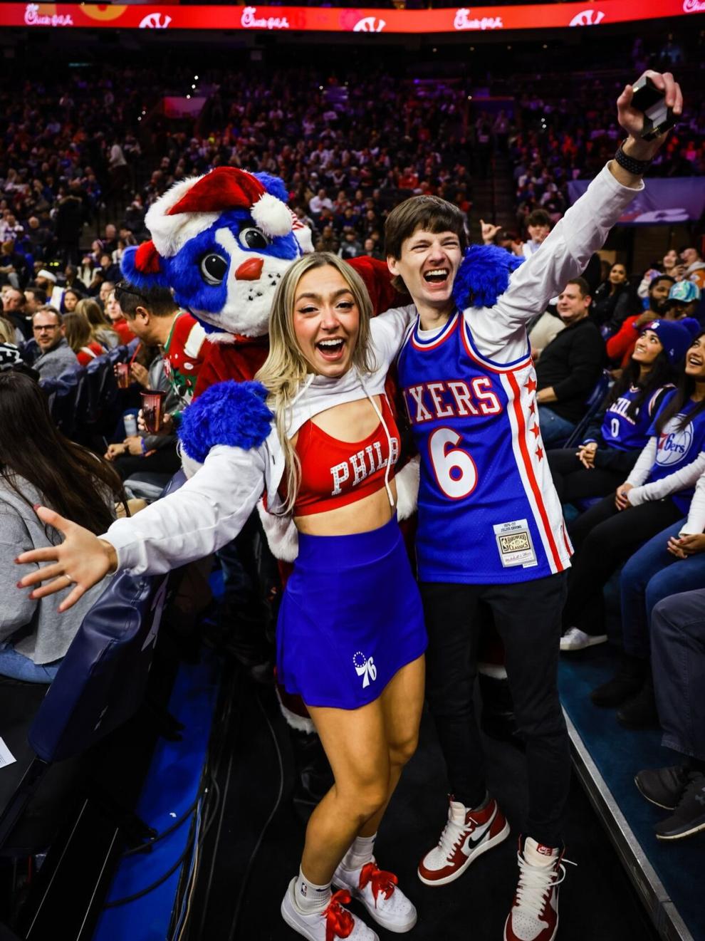 Hinsdale's Chris Girard goes viral for his proposal to his girlfriend ...