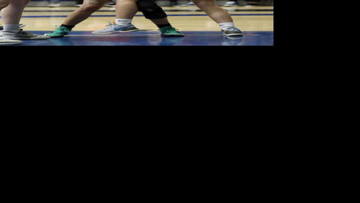 Manny Brown leads Team Kinne by Malachi Perry and Team Rozak in ...