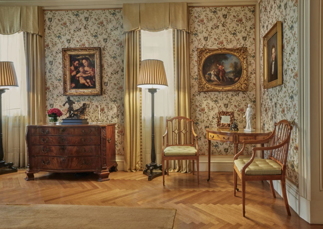 A look at the pieces sold at Sotheby’s from the collection of ...