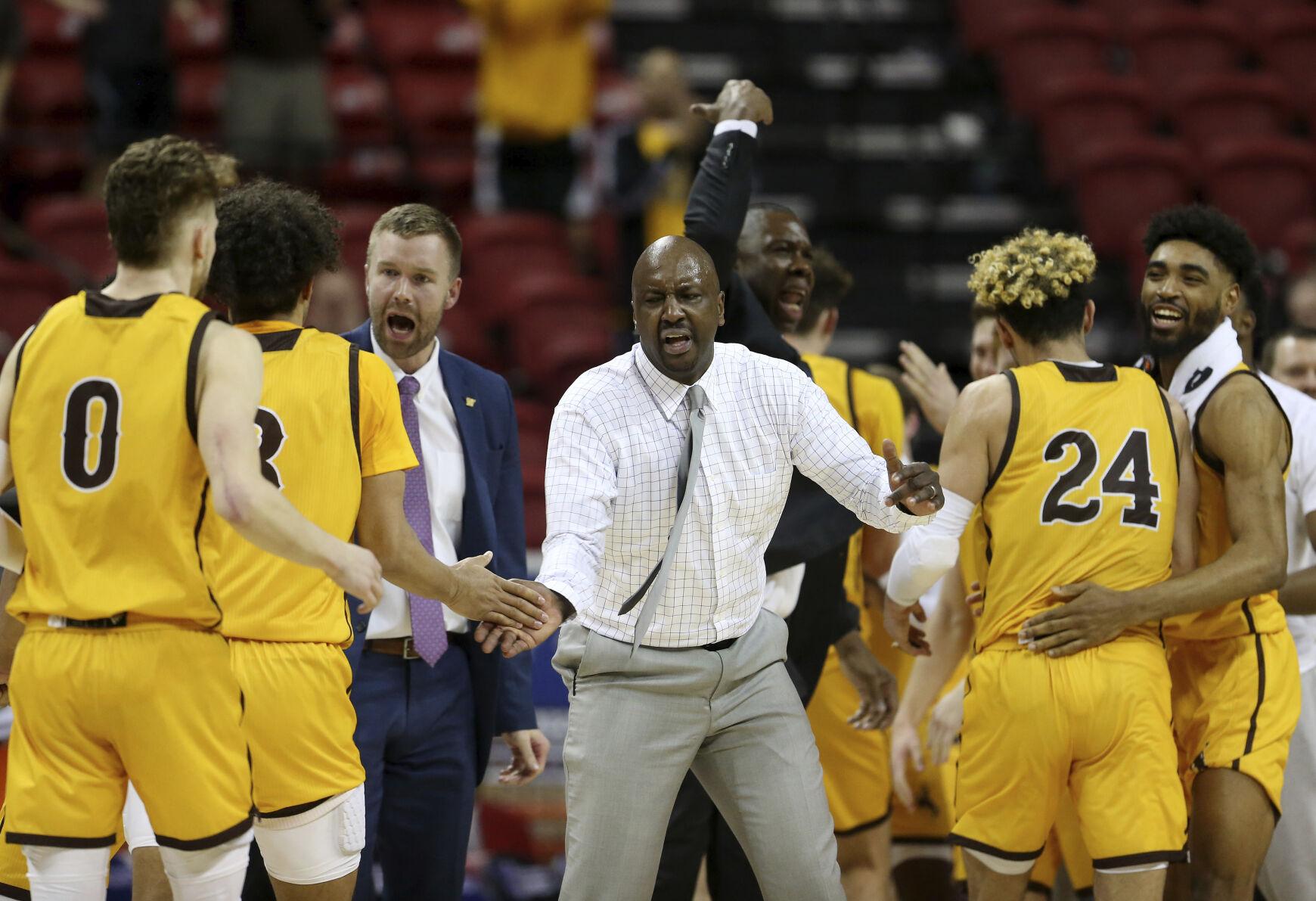 New UMass basketball coach Frank Martin spreads the gospel with pizza ...
