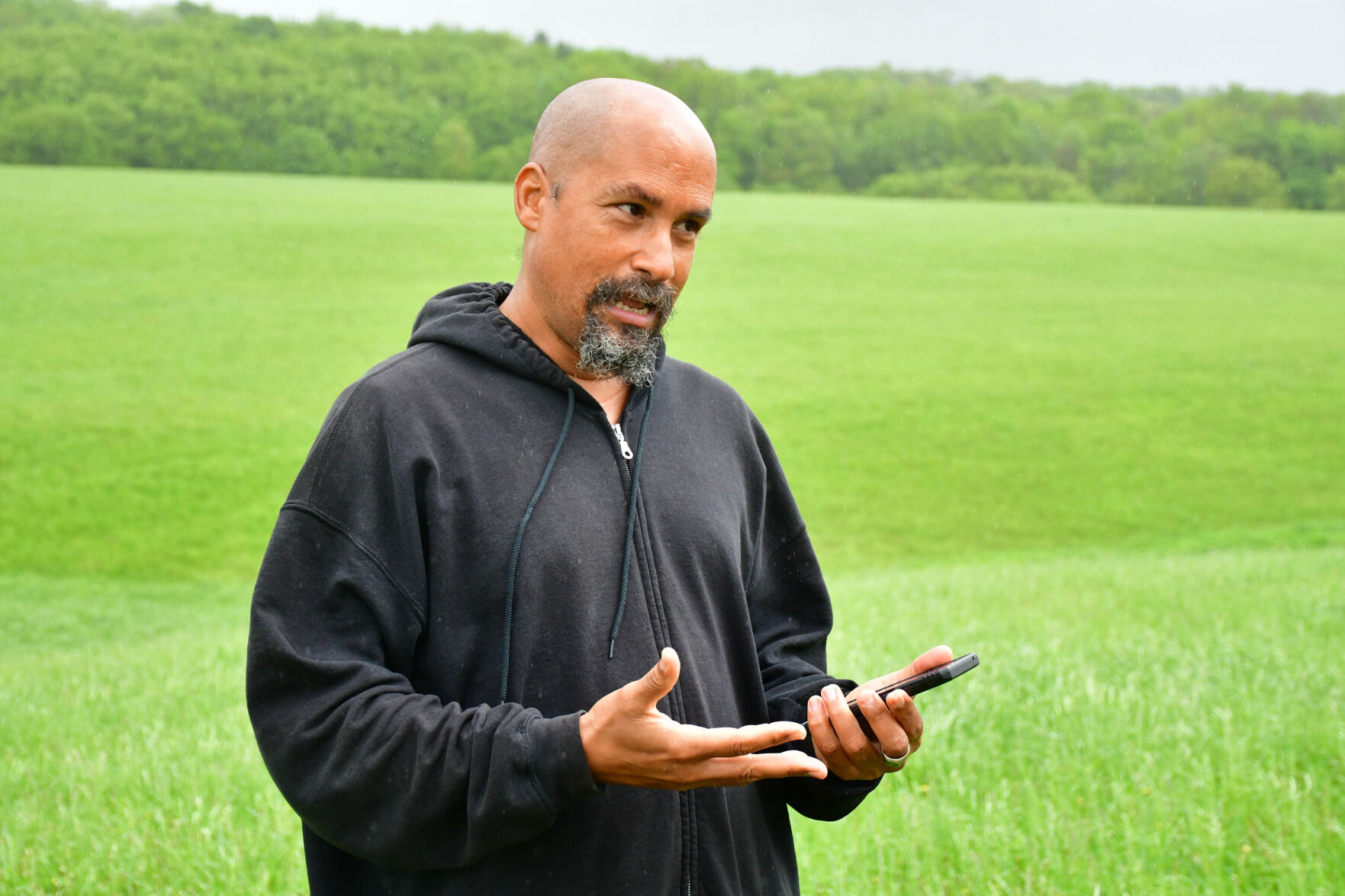 Long distance walker Brian Isaac has been walking for 35 years and is ...