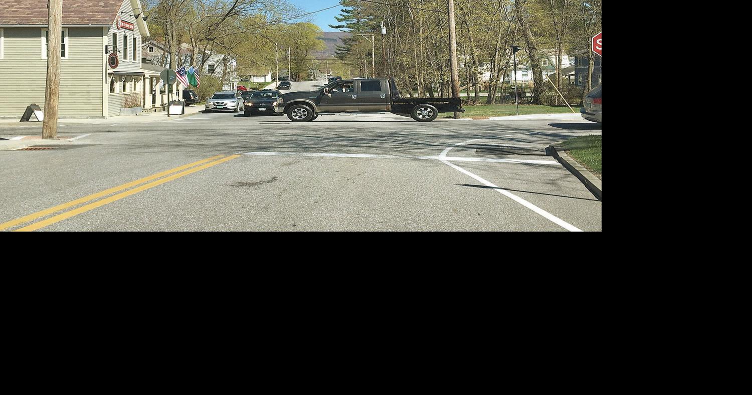 Residents object to town tree work, decry 'dangerous' intersection ...