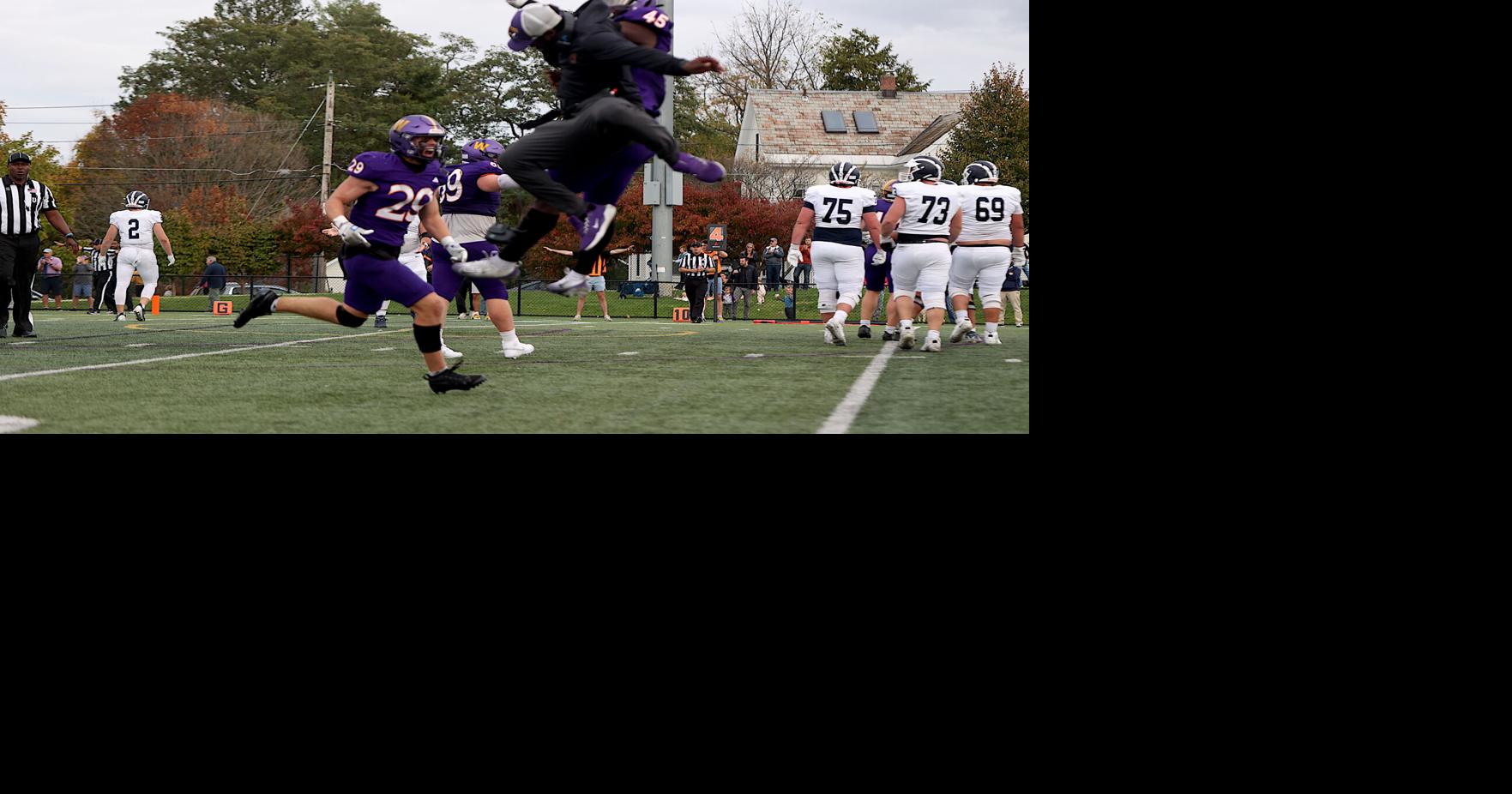 Williams College football scores late touchdown, holds off final ...
