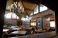 Cheshire native Lindsey Kurowski restores New Ashford Springs Motel in ...