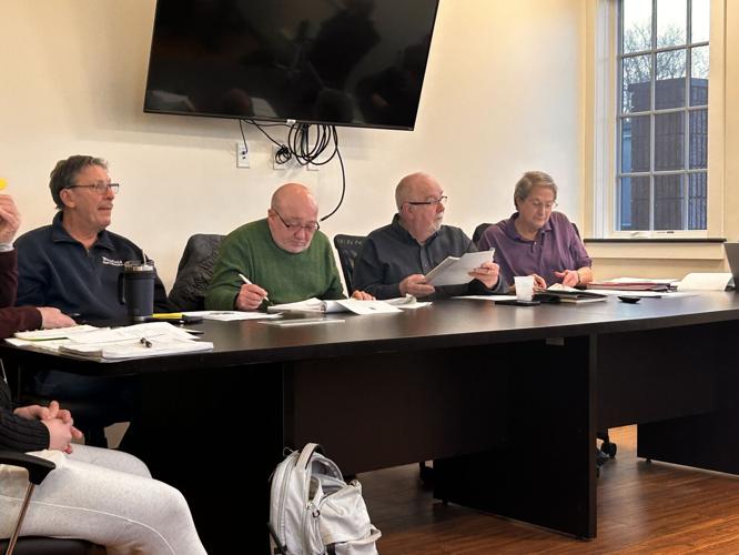 Harriman-and-West Airport lands new flight school as expansion ...