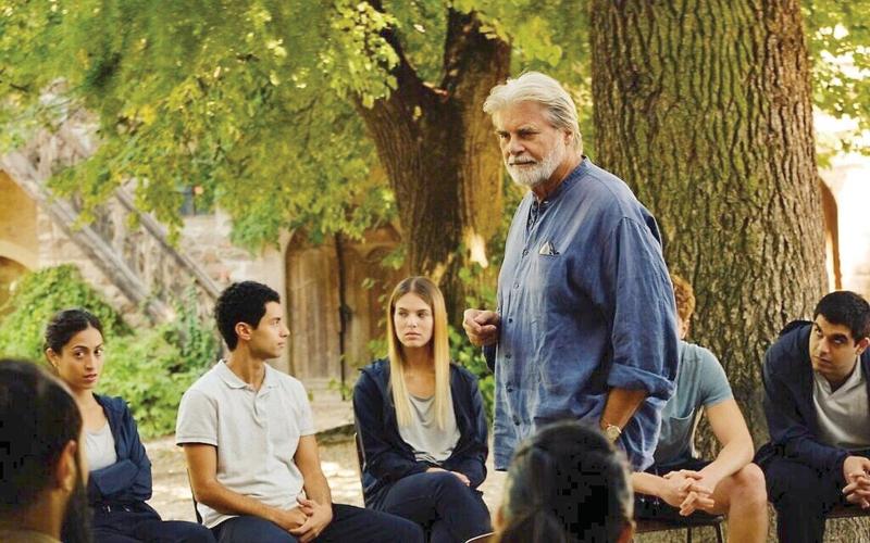 Music fills the space between conflicted young musicians in 'Crescendo ...