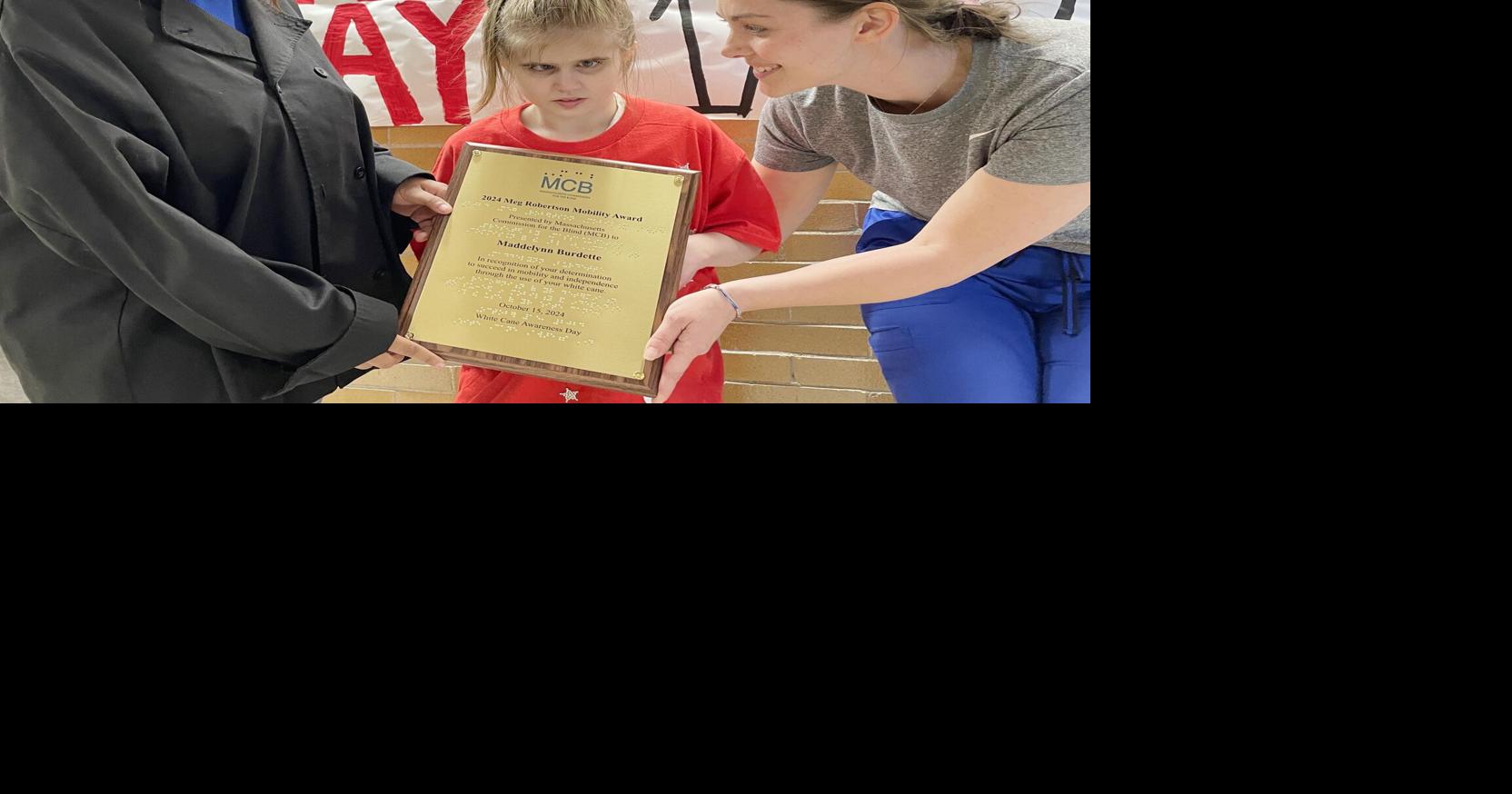 Photos: Maddelynn Burdette receives the Meg Robertson Mobility Award ...