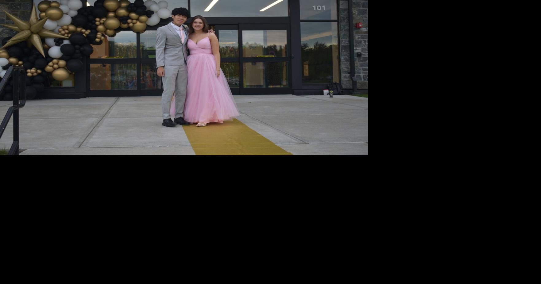Photos: Lee High School Prom at Bousquet | Multimedia | The Berkshire Eagle
