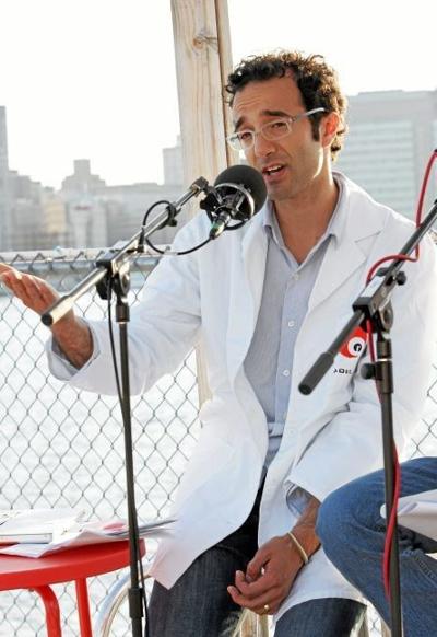 Jad Abumrad of Radiolab explores ideas at Paramount Theatre | Arts and ...