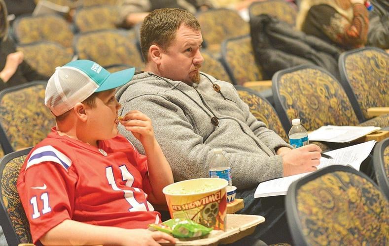 Photos: As the minutes roll by, residents keep things lively at town ...