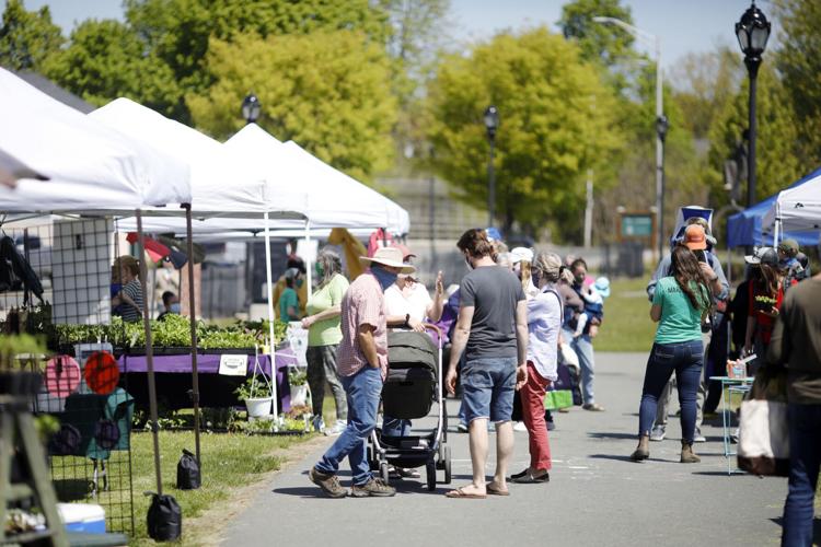 Photos: Pittsfield Farmers Market Open | Multimedia | berkshireeagle.com