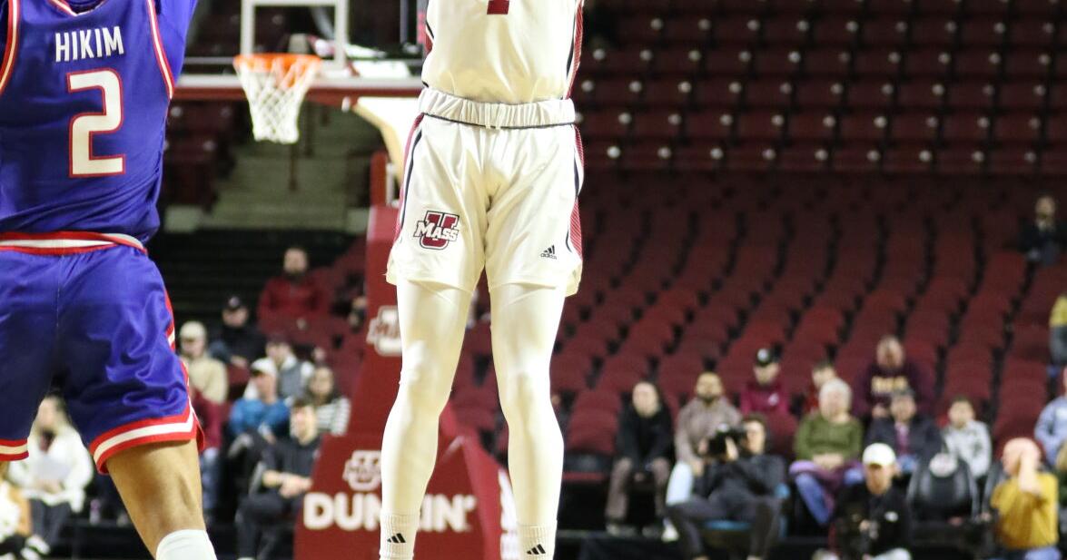 Robert Davis Jr 3-pointer | | berkshireeagle.com