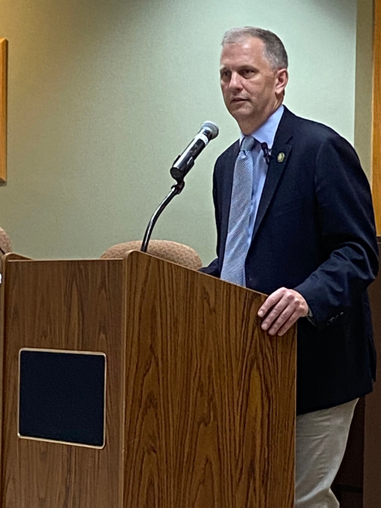 Casten bill seeks to help teachers | School News | beverlyreview.net