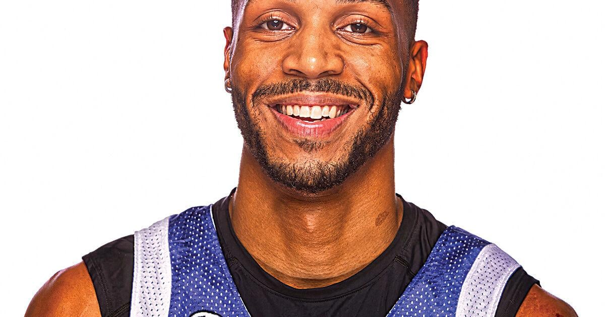 Burrell debuts with Harlem Globetrotters | Sports | beverlyreview.net