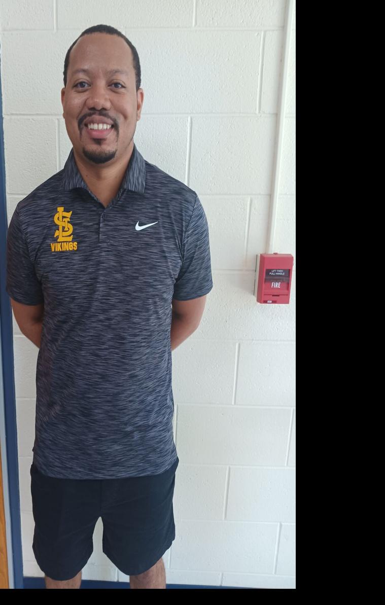 Russell named head coach at St. Laurence | Sports | beverlyreview.net